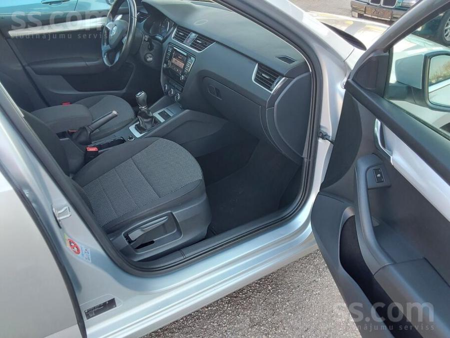 Skoda Octavia 2014 in Ogre, with an engine capacity of 2.00 L and mileage of 242 thousand km for 6350 €, photo 19 on AUTOMOTO.COM.LV
