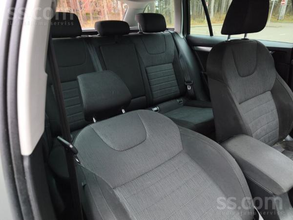 Skoda Octavia 2014 in Riga, with an engine capacity of 1.60 L and mileage of 267 thousand km for 4400 €, photo 5 on AUTOMOTO.COM.LV