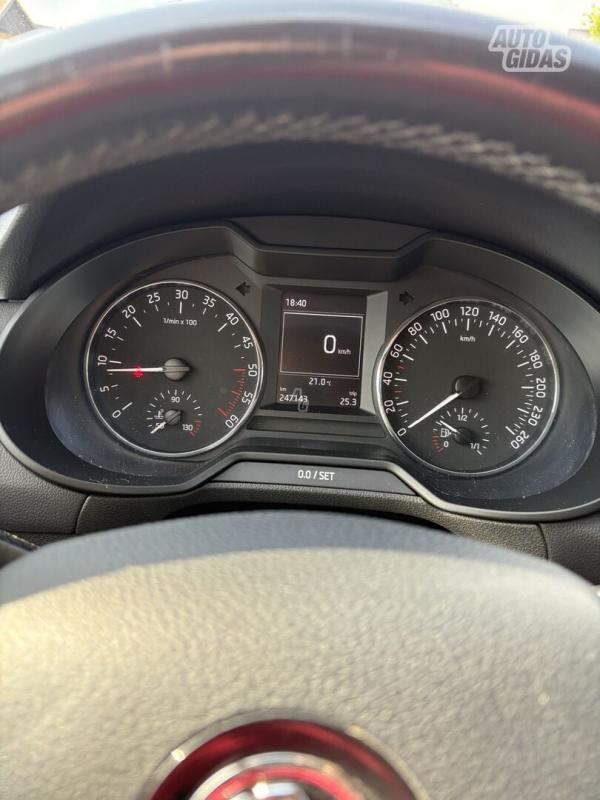Skoda Octavia 2014 in Trakai, with an engine capacity of 1.60 L and mileage of 247 thousand km for 4400 €, photo 8 on AUTOMOTO.COM.LV