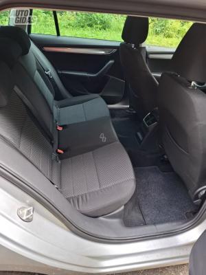 Skoda Octavia 2014 Marijampole, ar dzinēja tilpumu 1.60 L un nobraukumu 306 tūkst. km par 4300 €, foto 11 vietnē AUTOMOTO.COM.LV