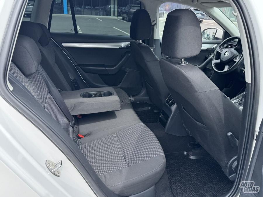 Skoda Octavia 2014 in Kaunas, with an engine capacity of 1.60 L and mileage of 0 thousand km for 3350 €, photo 31 on AUTOMOTO.COM.LV