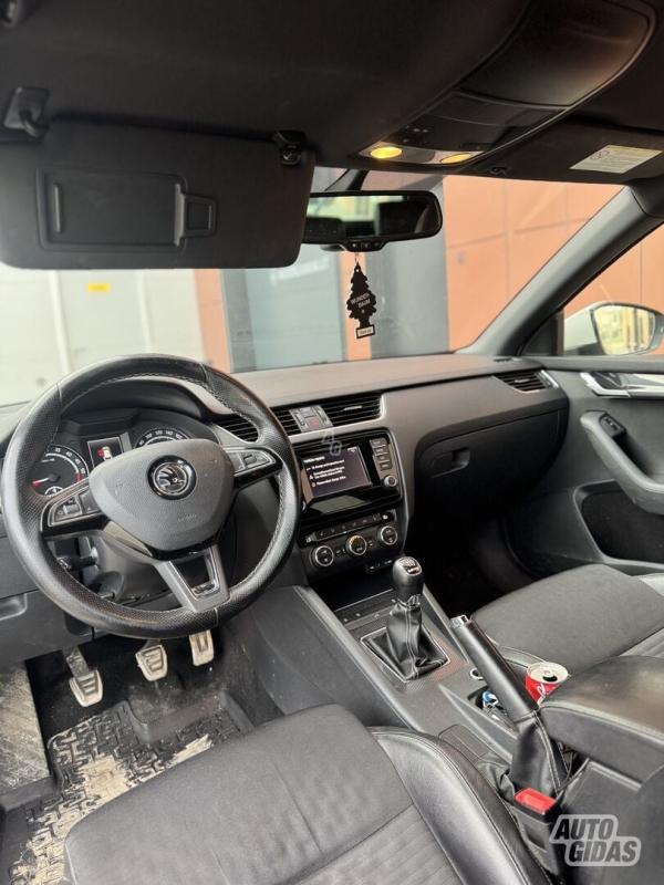 Skoda Octavia 2015 in Vilnius, with an engine capacity of 2.00 L and mileage of 380 thousand km for 5300 €, photo 10 on AUTOMOTO.COM.LV