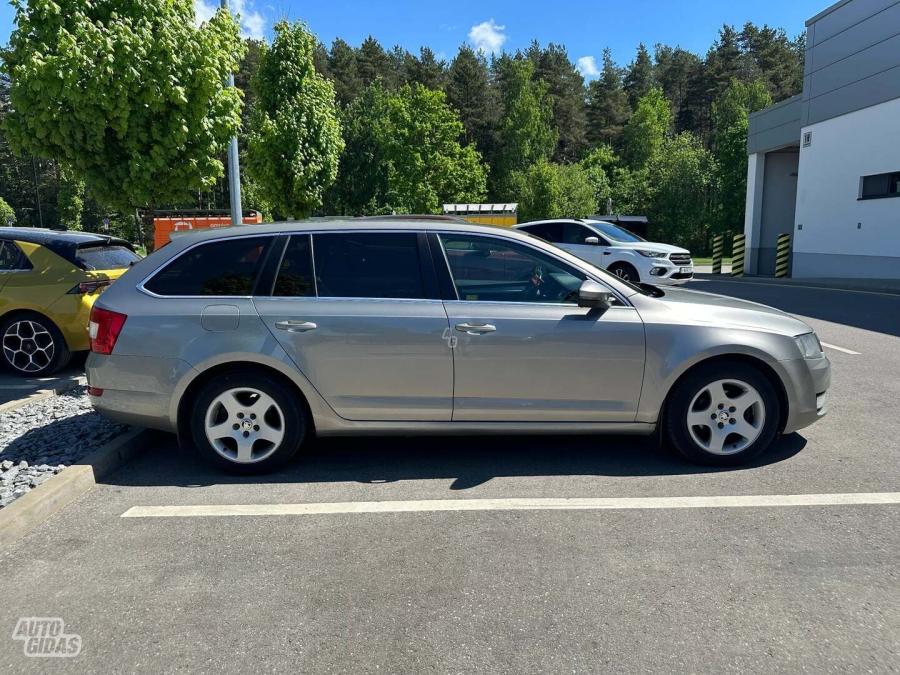 Skoda Octavia 2015 in Vilnius, with an engine capacity of 1.60 L and mileage of 262 thousand km for 6350 €, photo 15 on AUTOMOTO.COM.LV