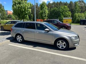 Skoda Octavia 2015 in Vilnius, with an engine capacity of 1.60 L and mileage of 262 thousand km for 6350 €, photo 16 on AUTOMOTO.COM.LV