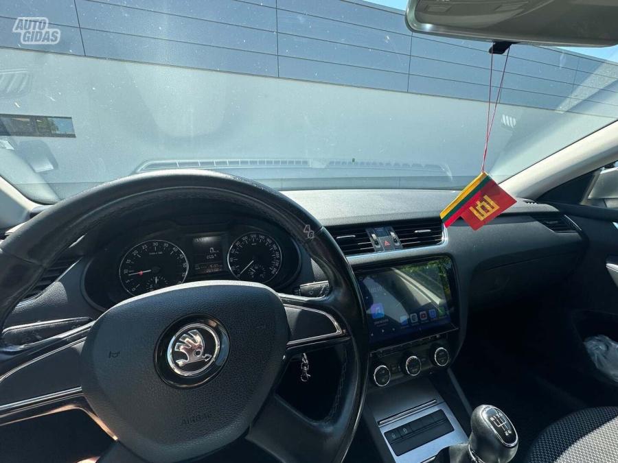 Skoda Octavia 2015 in Vilnius, with an engine capacity of 1.60 L and mileage of 262 thousand km for 6350 €, photo 20 on AUTOMOTO.COM.LV