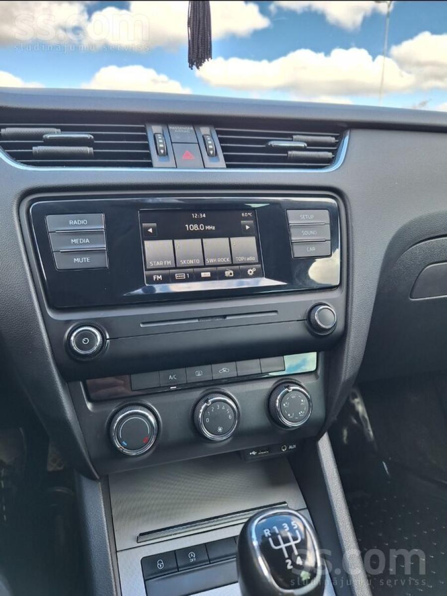 Skoda Octavia 2015 Balvi, ar dzinēja tilpumu 1.60 L un nobraukumu 270 tūkst. km par 3800 €, foto 10 vietnē AUTOMOTO.COM.LV