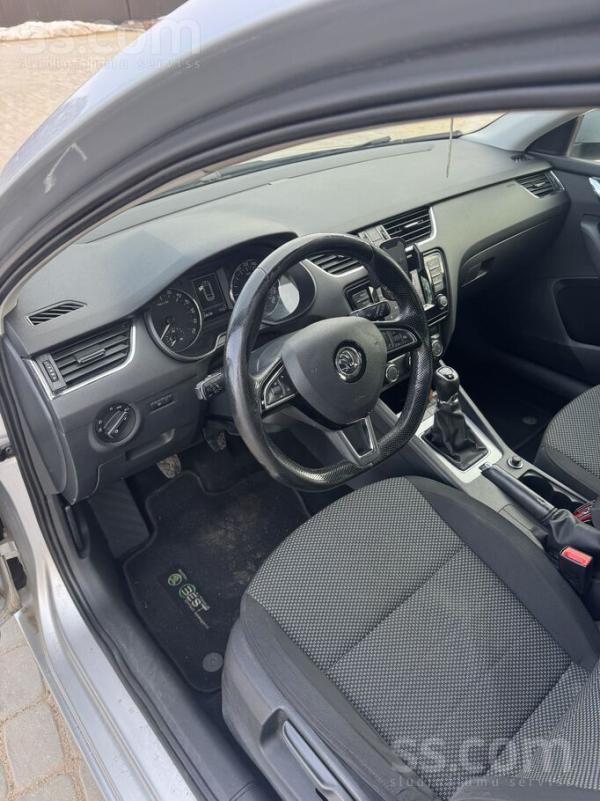 Skoda Octavia 2015 in Ludza, with an engine capacity of 2.00 L and mileage of 339 thousand km for 7000 €, photo 8 on AUTOMOTO.COM.LV
