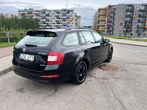 Skoda Octavia 2015 in Vilnius, with an engine capacity of 1.60 L and mileage of 306 thousand km for 3950 €, photo 6 on AUTOMOTO.COM.LV