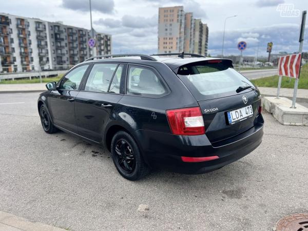 Skoda Octavia 2015 in Vilnius, with an engine capacity of 1.60 L and mileage of 306 thousand km for 3950 €, photo 7 on AUTOMOTO.COM.LV