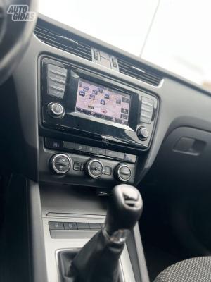 Skoda Octavia 2015 in Vilnius, with an engine capacity of 1.60 L and mileage of 306 thousand km for 3950 €, photo 15 on AUTOMOTO.COM.LV