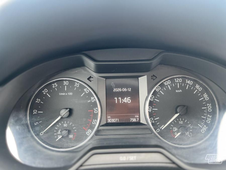Skoda Octavia 2015 in Vilnius, with an engine capacity of 1.60 L and mileage of 306 thousand km for 3950 €, photo 17 on AUTOMOTO.COM.LV