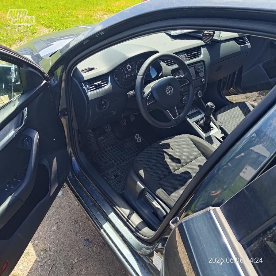 Skoda Octavia 2015 in Klaipeda, with an engine capacity of 2.00 L and mileage of 249 thousand km for 6000 €, photo 9 on AUTOMOTO.COM.LV