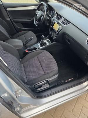 Skoda Octavia 2015 in Jurbarkas, with an engine capacity of 1.60 L and mileage of 221 thousand km for 7800 €, photo 5 on AUTOMOTO.COM.LV