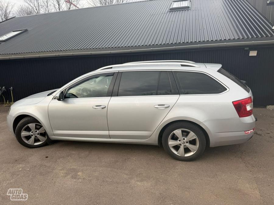 Skoda Octavia 2016 in Kaunas, with an engine capacity of 2.00 L and mileage of 335 thousand km for 6500 €, photo 1 on AUTOMOTO.COM.LV