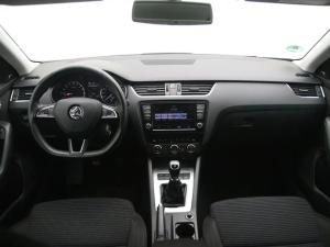 Skoda Octavia 2016 in Vilnius, with an engine capacity of 1.60 L and mileage of 287 thousand km for 7699 €, photo 3 on AUTOMOTO.COM.LV