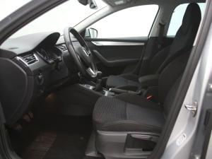 Skoda Octavia 2016 in Vilnius, with an engine capacity of 1.60 L and mileage of 287 thousand km for 7699 €, photo 5 on AUTOMOTO.COM.LV