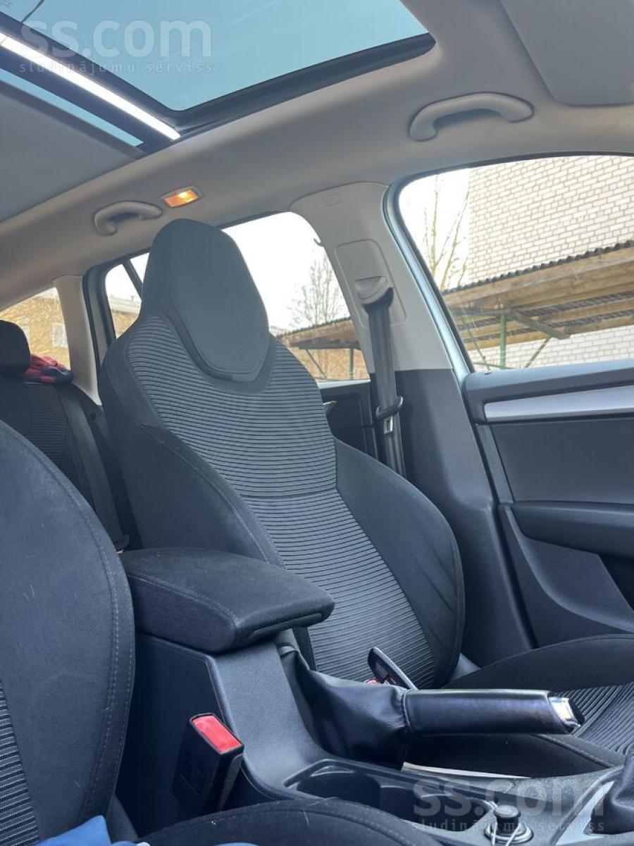 Skoda Octavia 2016 in Jekabpils, with an engine capacity of 1.60 L and mileage of 285 thousand km for 5800 €, photo 6 on AUTOMOTO.COM.LV