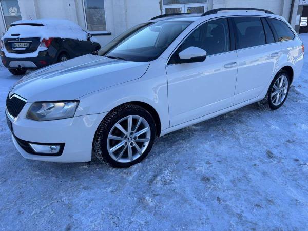 Skoda Octavia 2017 in Taurage, with an engine capacity of 1.60 L and mileage of 292 thousand km for 6900 €, photo 1 on AUTOMOTO.COM.LV