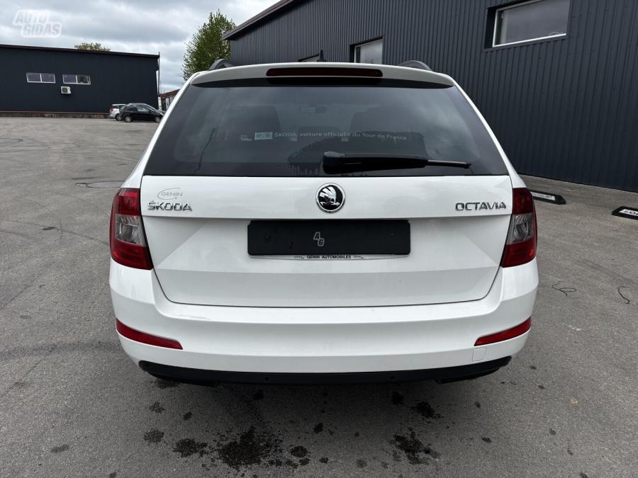 Skoda Octavia 2017 in Taurage, with an engine capacity of 1.60 L and mileage of 292 thousand km for 6600 €, photo 8 on AUTOMOTO.COM.LV
