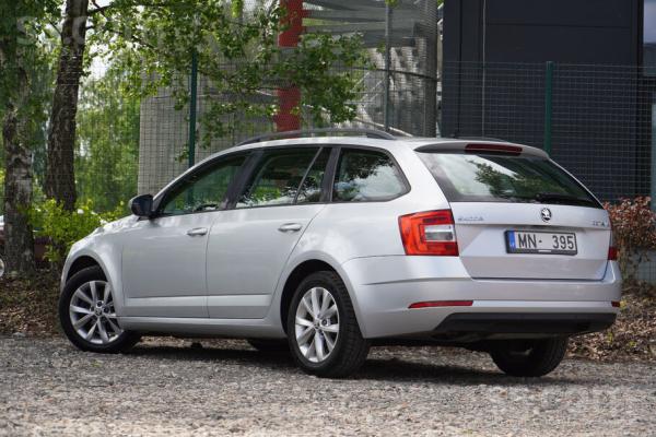 Skoda Octavia 2017 Rīga, ar dzinēja tilpumu 1.60 L un nobraukumu 306 tūkst. km par 7990 €, foto 10 vietnē AUTOMOTO.COM.LV
