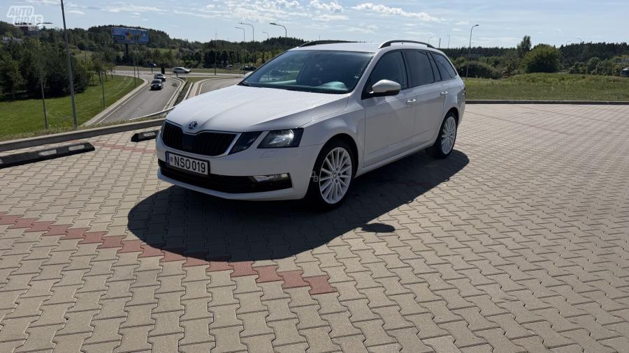Skoda Octavia 2017 in Vilnius, with an engine capacity of 1.60 L and mileage of 297 thousand km for 9600 €, photo 1 on AUTOMOTO.COM.LV