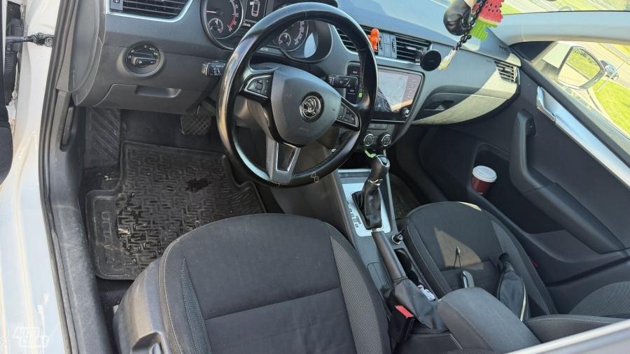 Skoda Octavia 2017 in Vilnius, with an engine capacity of 1.60 L and mileage of 297 thousand km for 9600 €, photo 8 on AUTOMOTO.COM.LV