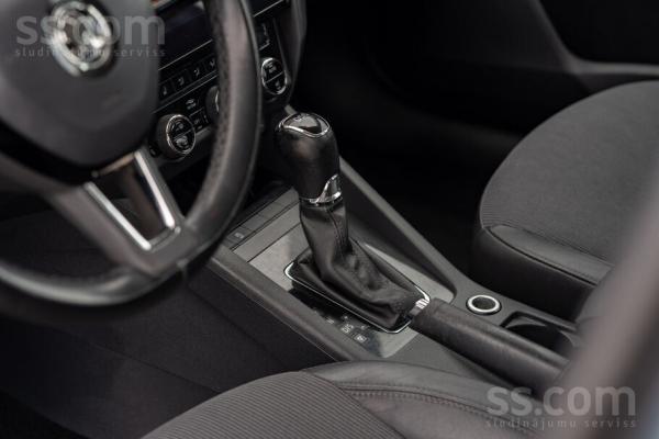 Skoda Octavia 2018 in Riga, with an engine capacity of 1.60 L and mileage of 266 thousand km for 9200 €, photo 7 on AUTOMOTO.COM.LV