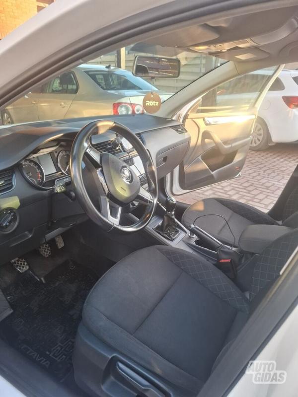 Skoda Octavia 2018 in Vilnius, with an engine capacity of 1.60 L and mileage of 222 thousand km for 7400 €, photo 5 on AUTOMOTO.COM.LV