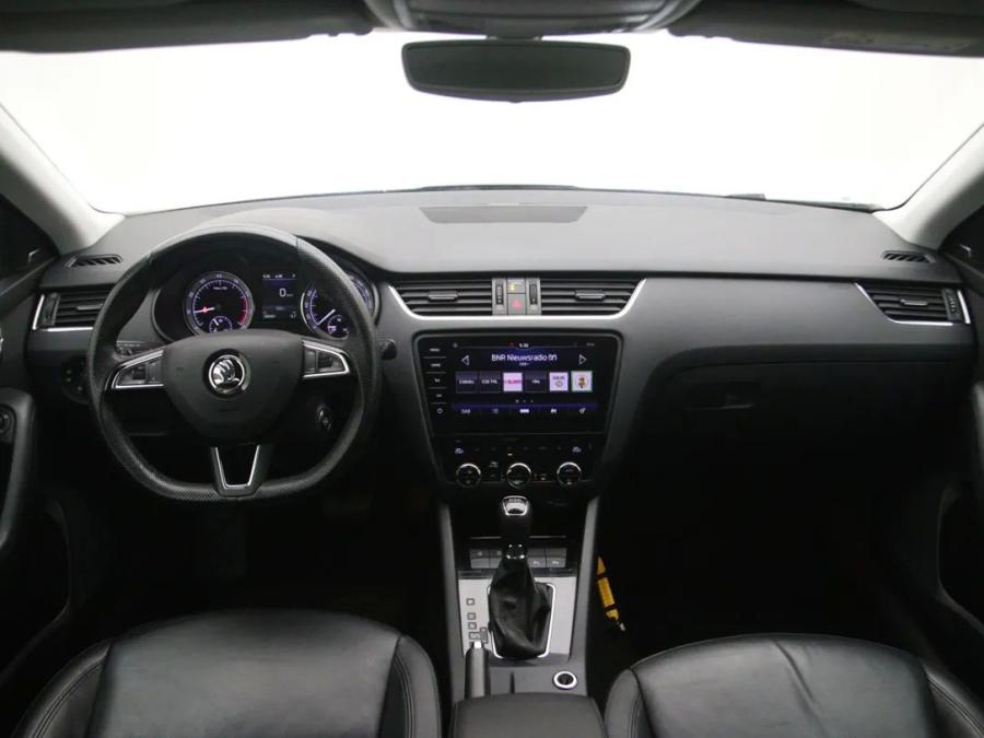 Skoda Octavia 2019 in Vilnius, with an engine capacity of 1.50 L and mileage of 196 thousand km for 12699 €, photo 1 on AUTOMOTO.COM.LV