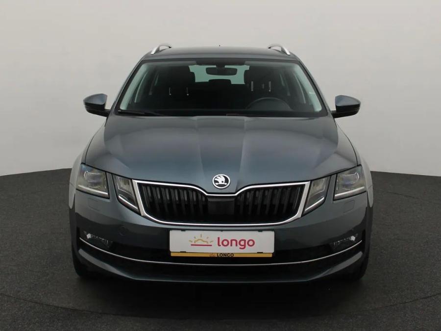 Skoda Octavia 2019 in Vilnius, with an engine capacity of 1.50 L and mileage of 196 thousand km for 12699 €, photo 3 on AUTOMOTO.COM.LV