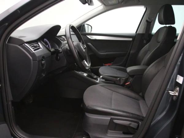 Skoda Octavia 2020 in Vilnius, with an engine capacity of 1.50 L and mileage of 166 thousand km for 13299 €, photo 3 on AUTOMOTO.COM.LV