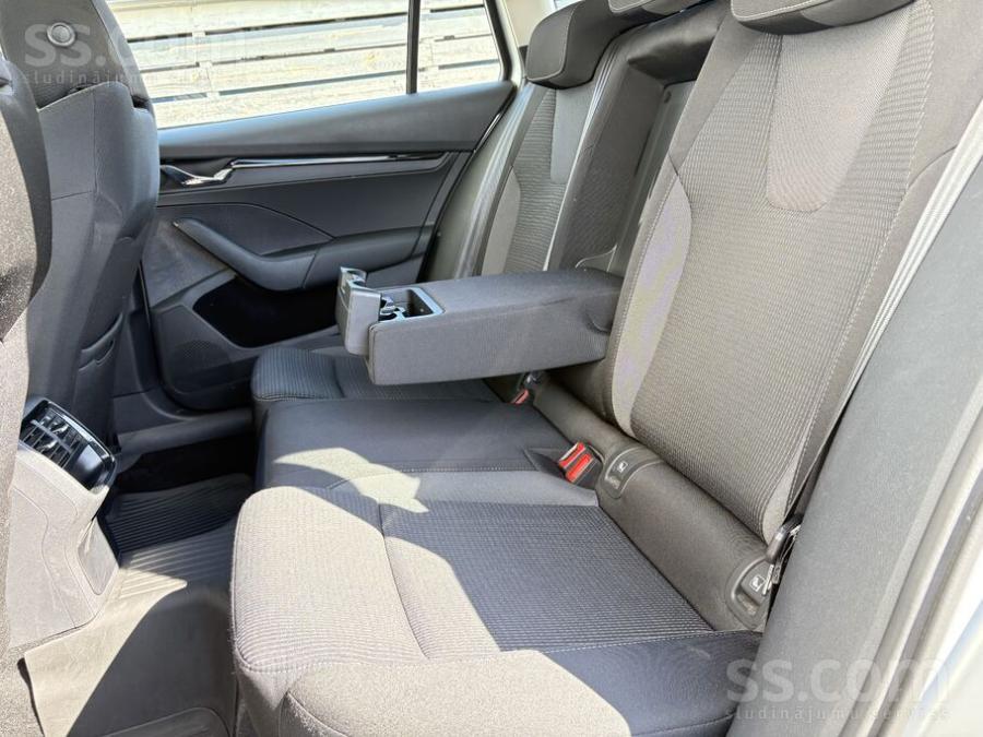 Skoda Octavia 2020 Rīga, ar dzinēja tilpumu 2.00 L un nobraukumu 99 tūkst. km par 17500 €, foto 24 vietnē AUTOMOTO.COM.LV