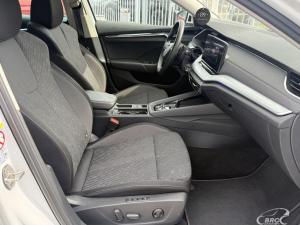 Skoda Octavia 2020 in Klaipeda, with an engine capacity of 1.97 L and mileage of 163 thousand km for 18000 €, photo 4 on AUTOMOTO.COM.LV