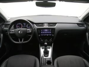 Skoda Octavia 2021 in Vilnius, with an engine capacity of 1.50 L and mileage of 187 thousand km for 13999 €, photo 3 on AUTOMOTO.COM.LV