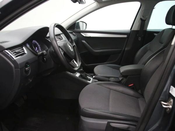 Skoda Octavia 2021 in Vilnius, with an engine capacity of 1.50 L and mileage of 187 thousand km for 13999 €, photo 4 on AUTOMOTO.COM.LV