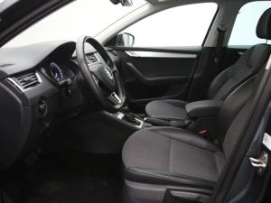 Skoda Octavia 2021 in Vilnius, with an engine capacity of 1.50 L and mileage of 187 thousand km for 13999 €, photo 5 on AUTOMOTO.COM.LV