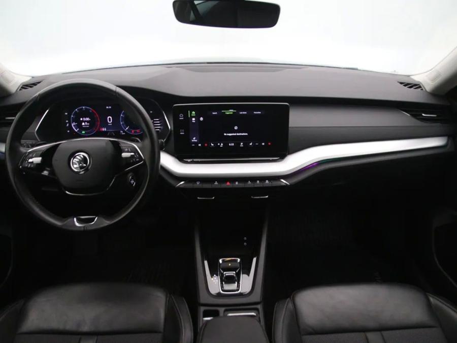 Skoda Octavia 2021 in Vilnius, with an engine capacity of 2.00 L and mileage of 149 thousand km for 16599 €, photo 3 on AUTOMOTO.COM.LV