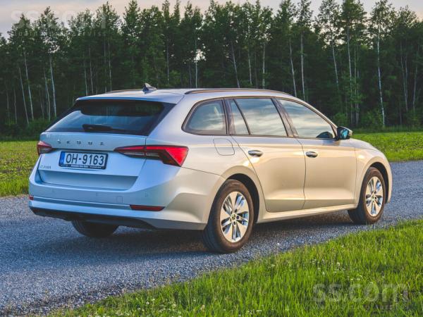 Skoda Octavia 2021 in Riga, with an engine capacity of 2.00 L and mileage of 97 thousand km for 16200 €, photo 2 on AUTOMOTO.COM.LV