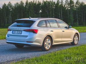 Skoda Octavia 2021 in Riga, with an engine capacity of 2.00 L and mileage of 97 thousand km for 16200 €, photo 3 on AUTOMOTO.COM.LV