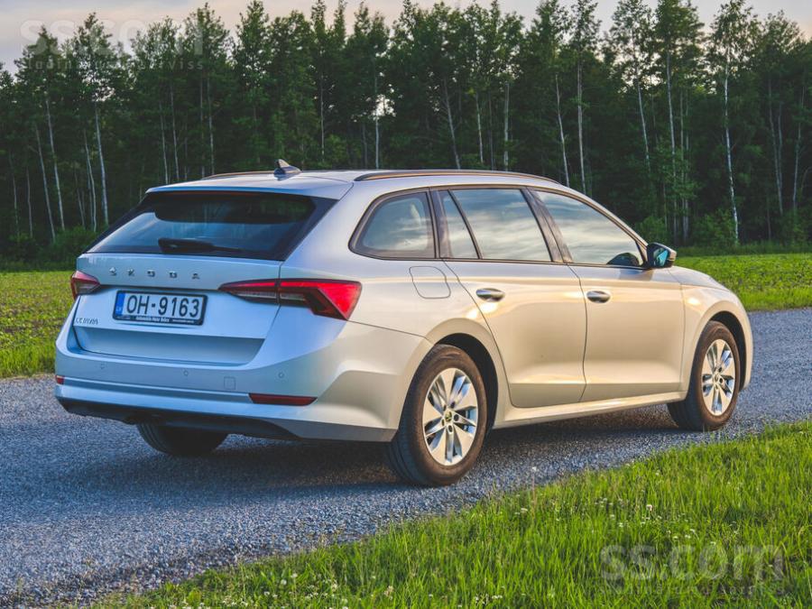 Skoda Octavia 2021 in Riga, with an engine capacity of 2.00 L and mileage of 97 thousand km for 16200 €, photo 3 on AUTOMOTO.COM.LV