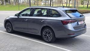Skoda Octavia 2023 in Vilnius, with an engine capacity of 1.50 L and mileage of 209 thousand km for 14350 €, photo 6 on AUTOMOTO.COM.LV