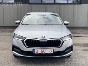 Skoda Octavia 2023 in Riga, with an engine capacity of 2.00 L and mileage of 199 thousand km for 12990 €, photo 3 on AUTOMOTO.COM.LV