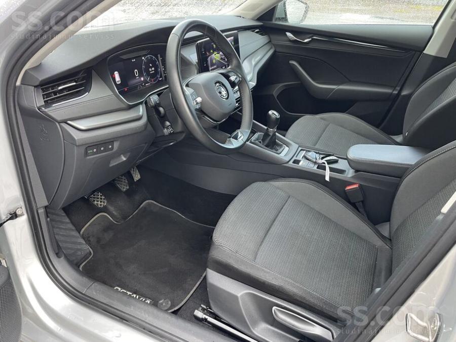 Skoda Octavia 2023 in Riga, with an engine capacity of 2.00 L and mileage of 199 thousand km for 12990 €, photo 17 on AUTOMOTO.COM.LV