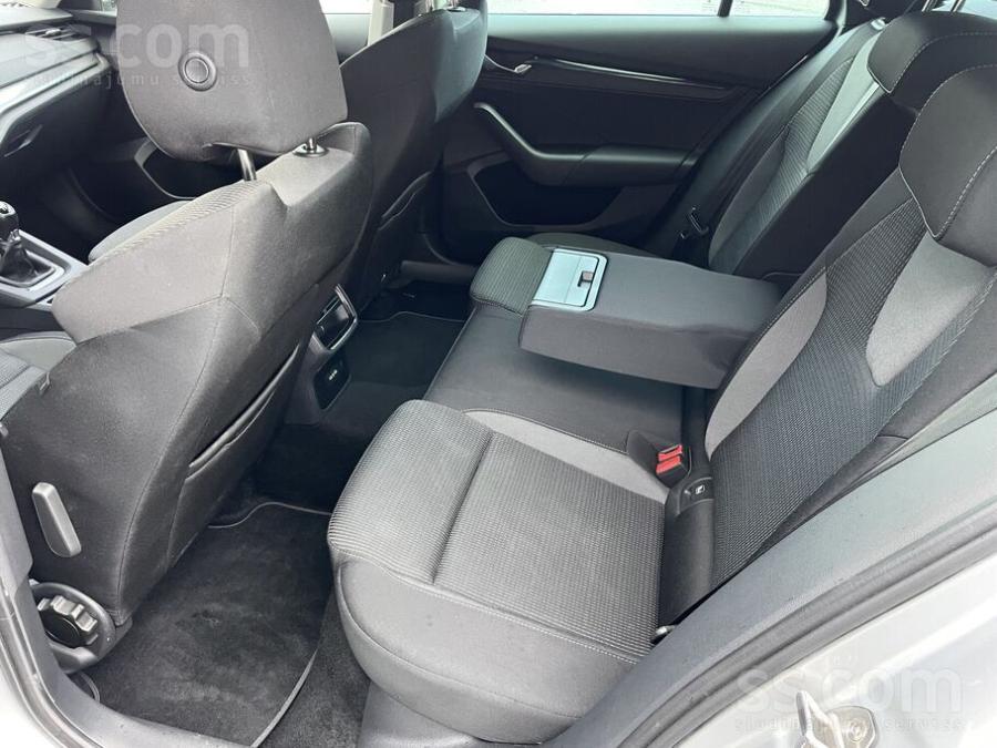 Skoda Octavia 2023 in Riga, with an engine capacity of 2.00 L and mileage of 199 thousand km for 12990 €, photo 21 on AUTOMOTO.COM.LV
