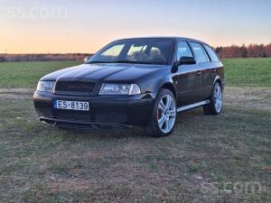 Violets Skoda Octavia 2003 Valmiera, ar dzinēja tilpumu 1.80 L un nobraukumu 348 tūkst. km par 3400 €, foto 3 vietnē AUTOMOTO.COM.LV