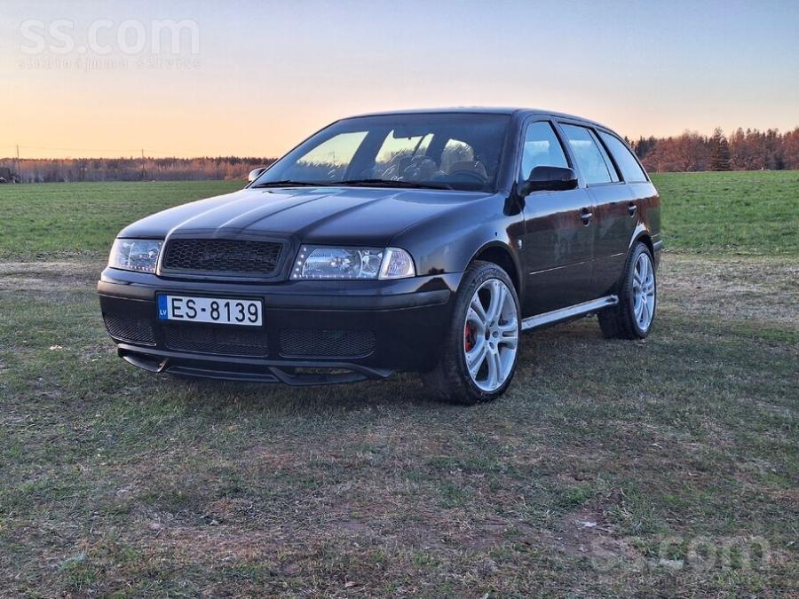 Violets Skoda Octavia 2003 Valmiera, ar dzinēja tilpumu 1.80 L un nobraukumu 348 tūkst. km par 3400 €, foto 3 vietnē AUTOMOTO.COM.LV