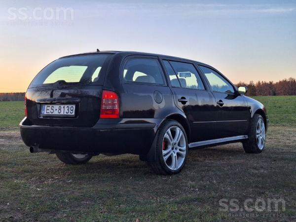 Violet Skoda Octavia 2003 in Valmiera, with an engine capacity of 1.80 L and mileage of 348 thousand km for 3400 €, photo 4 on AUTOMOTO.COM.LV