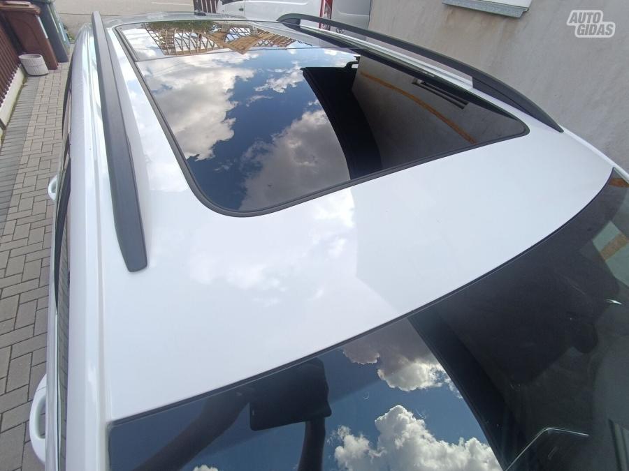 White Skoda Octavia 2020 in Kaunas, with an engine capacity of 2.00 L and mileage of 294 thousand km for 11300 €, photo 9 on AUTOMOTO.COM.LV