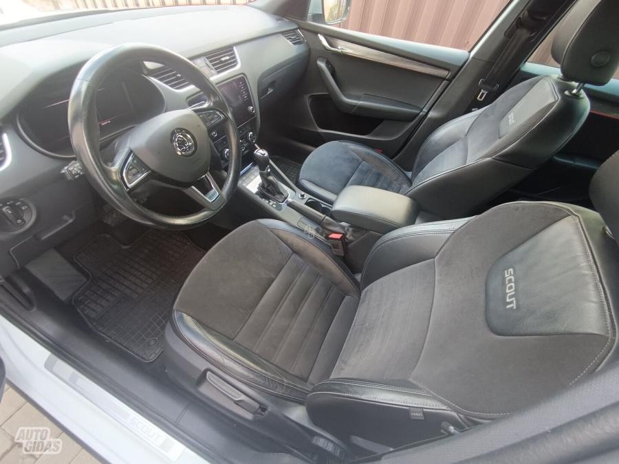 White Skoda Octavia 2020 in Kaunas, with an engine capacity of 2.00 L and mileage of 294 thousand km for 11300 €, photo 14 on AUTOMOTO.COM.LV