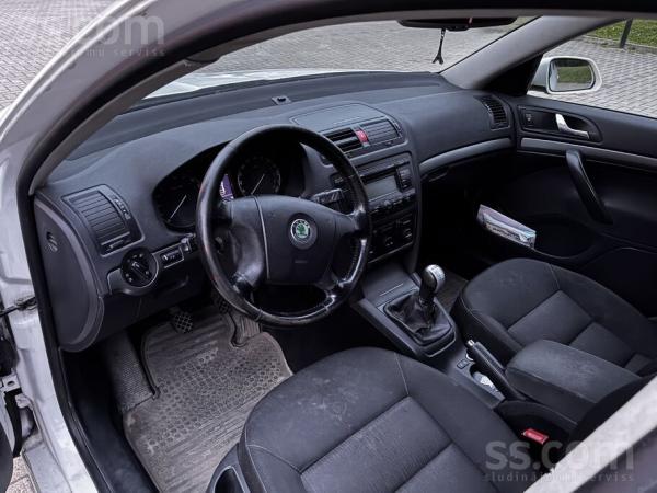 White Skoda Octavia 2007 in Cesis, with an engine capacity of 1.90 L and mileage of 329 thousand km for 2000 €, photo 7 on AUTOMOTO.COM.LV